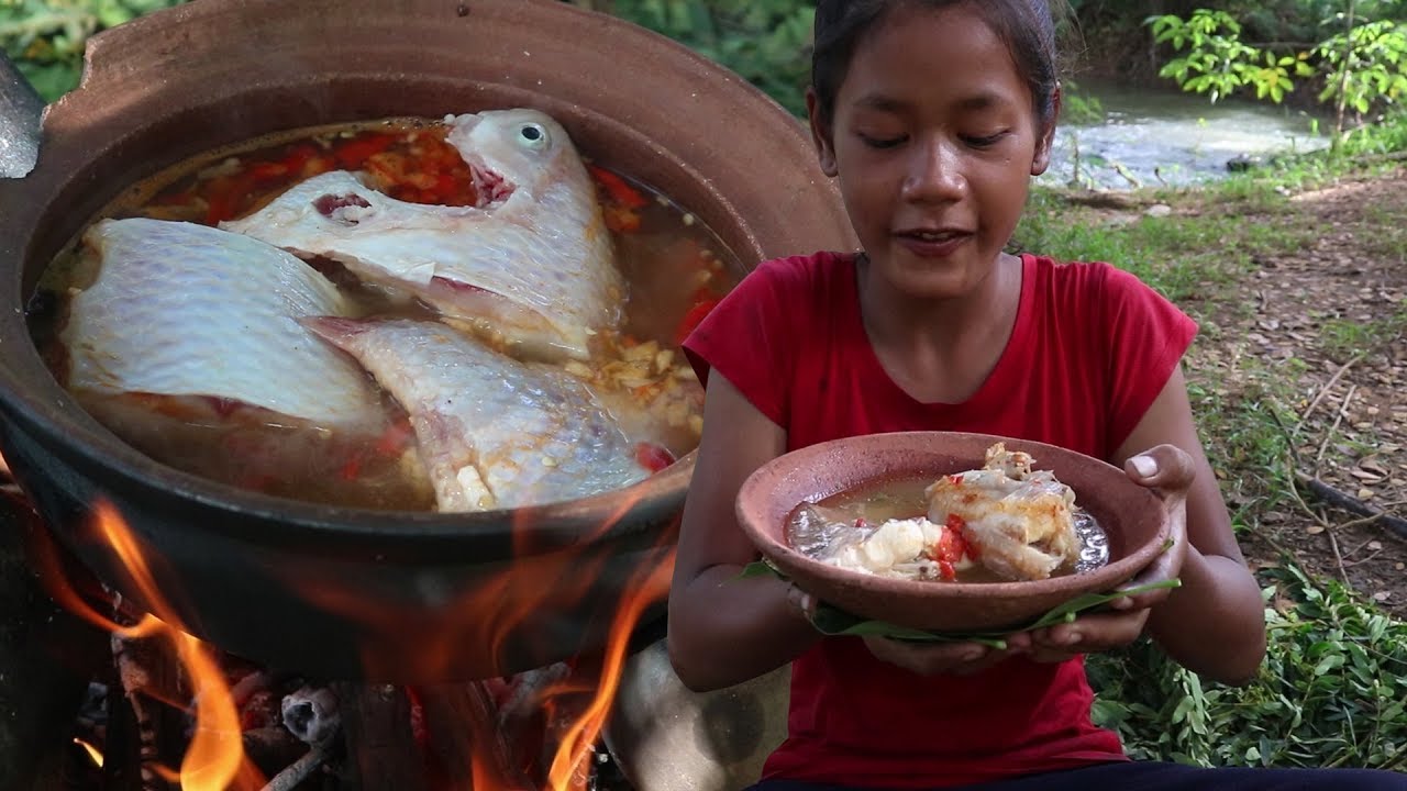 Yummy cooking red fish soup recipe - Cook red fish with peppers for ...