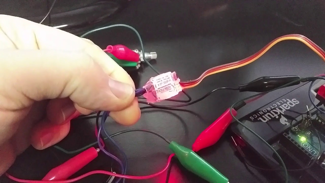Arduino Uno Motor Control using FingerTech tinyESC V2.4 - YouTube