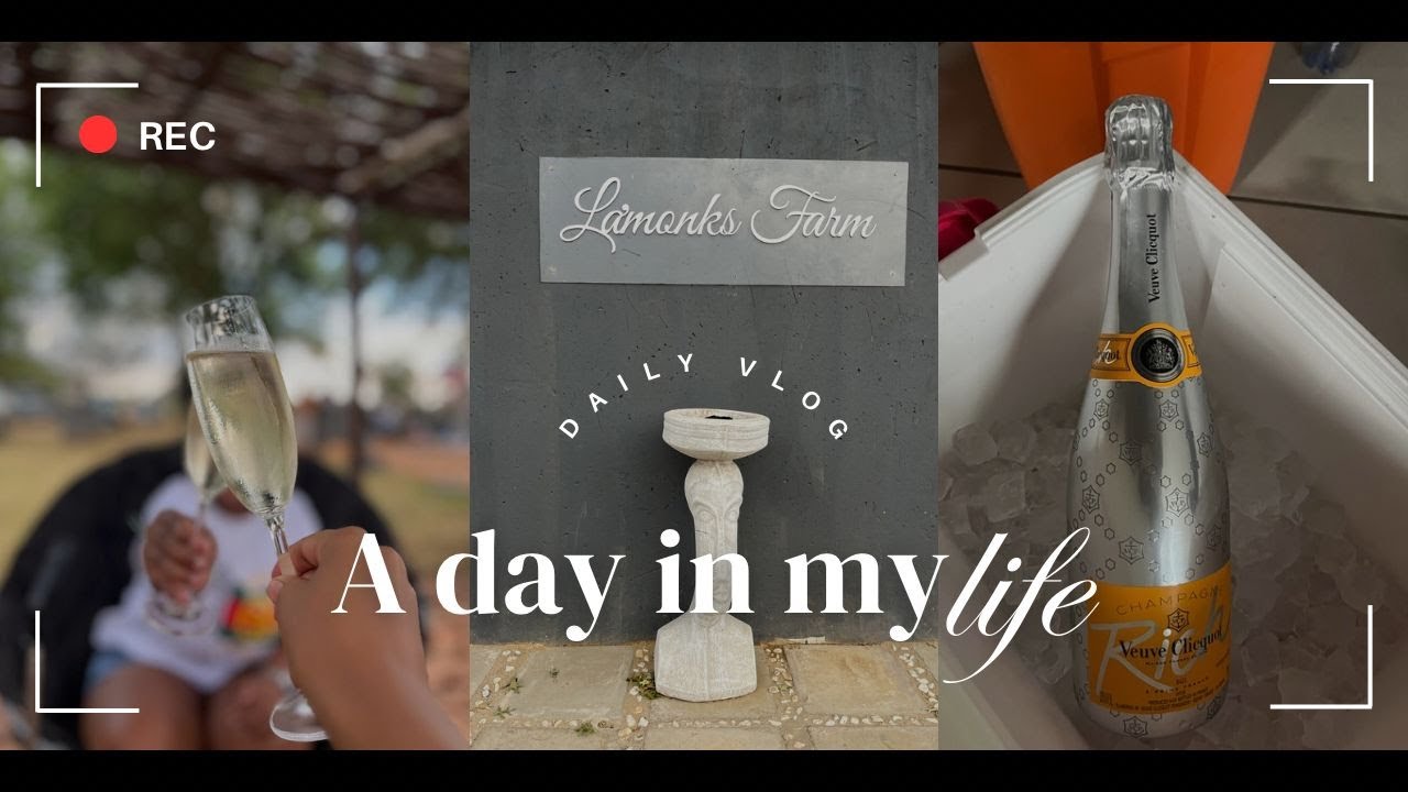 Dee World: Daily Vlog | A fun day at Lamonks Farm. - YouTube