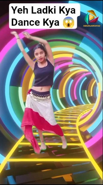 Yeh Ladki Kya Dance Kya #shorts #viralvideo #dance #trending# ...
