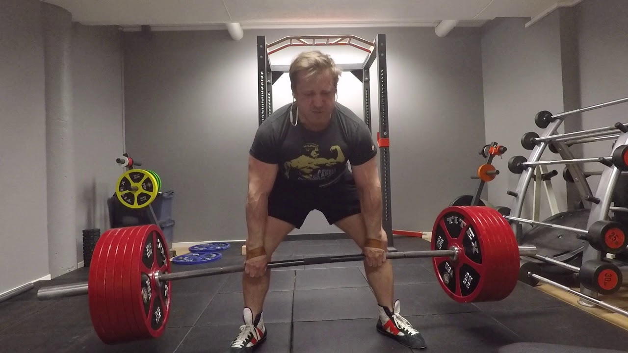 KJELL EGIL BAKKELUND 330KG DEADLIFT - YouTube