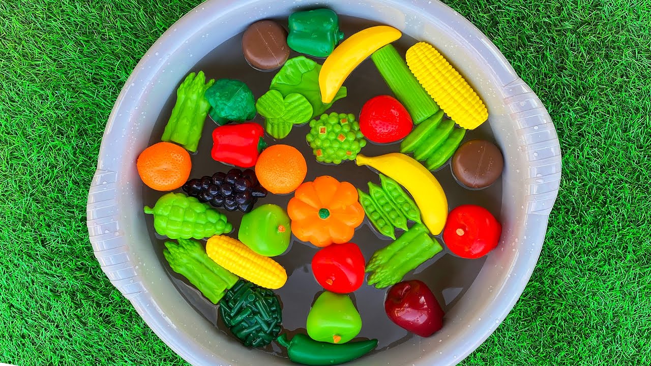 Fruits and vegetables for kids in English - YouTube