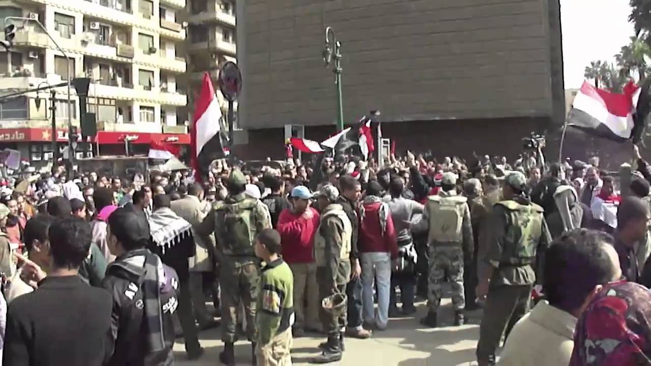 Egypt Revolution 2011: Day 1 Freedom - Saturday celebrations and clean ...