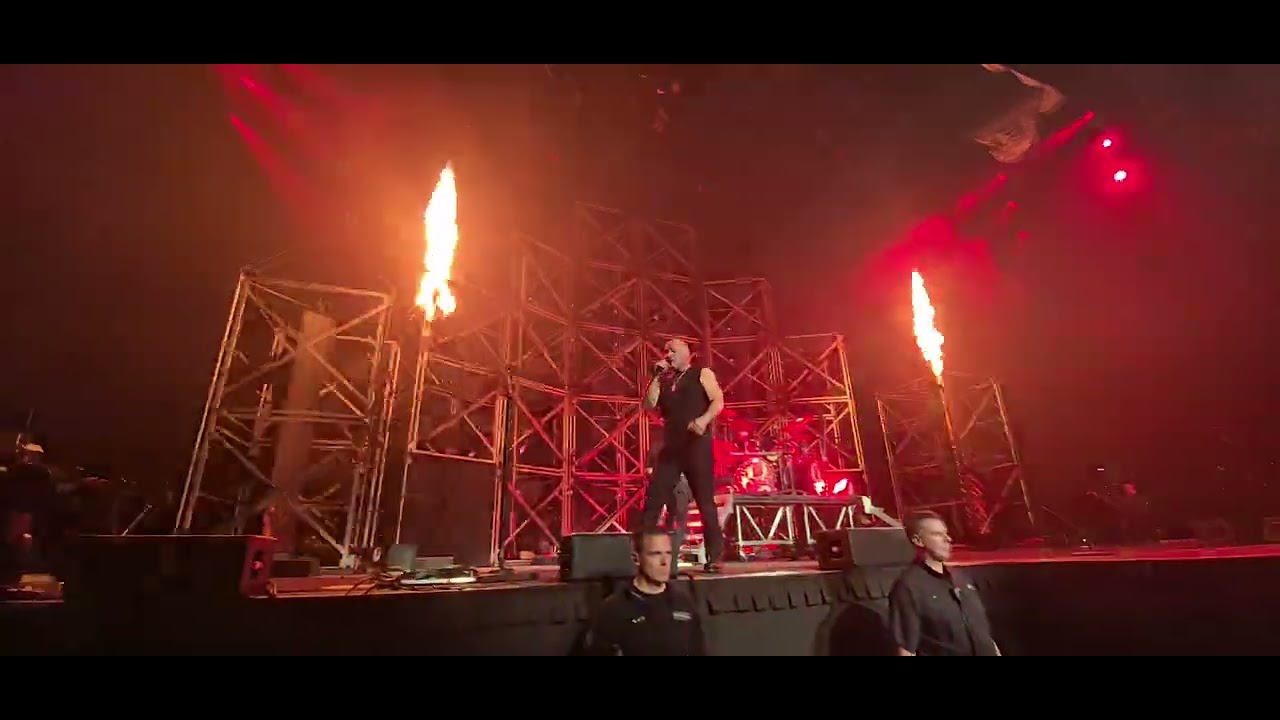 DISTURBED LIVE Zurich 04/10/2025 - YouTube