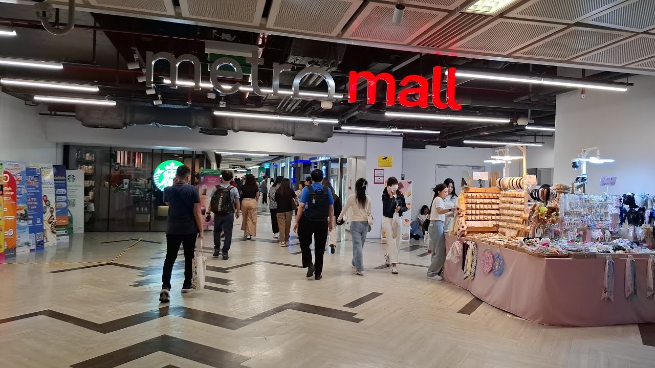 Phetchaburi MRT Station, Bangkok, Thailand - YouTube