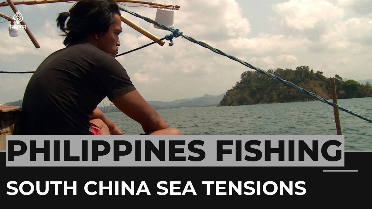Philippines fishing: Tensions escalate in South China Sea - YouTube