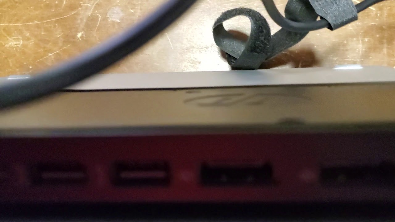 Computer laptop plug in - YouTube