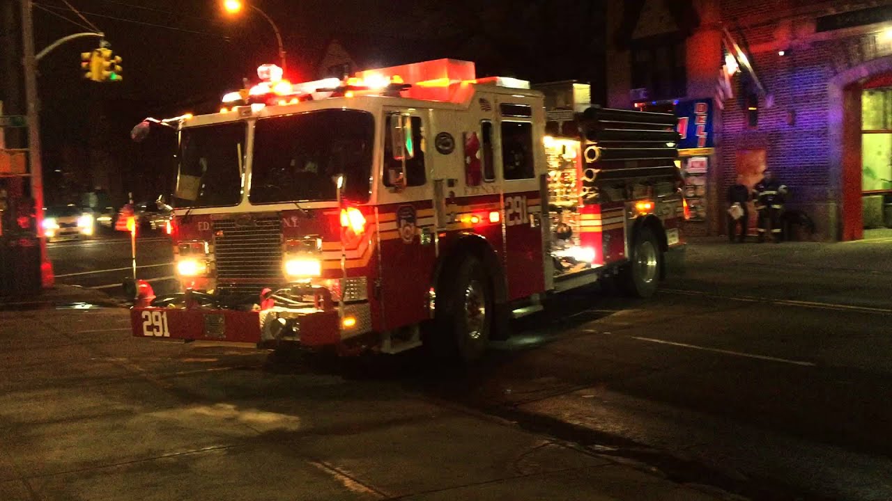 BRAND NEW FDNY KME ENGINE 291 BACKING INTO QUARTERS ON METROPOLITAN ...