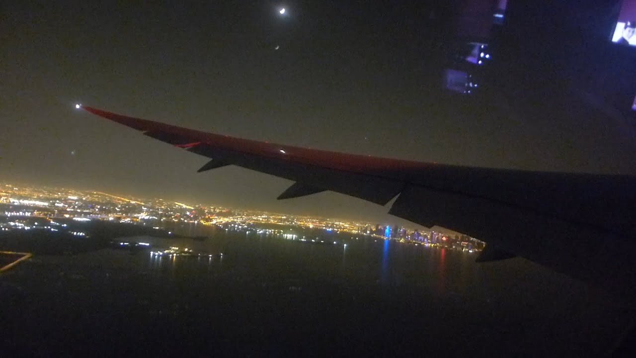 Qatar Airways Boeing 787-8 Stunning Night Take Off at Doha ...
