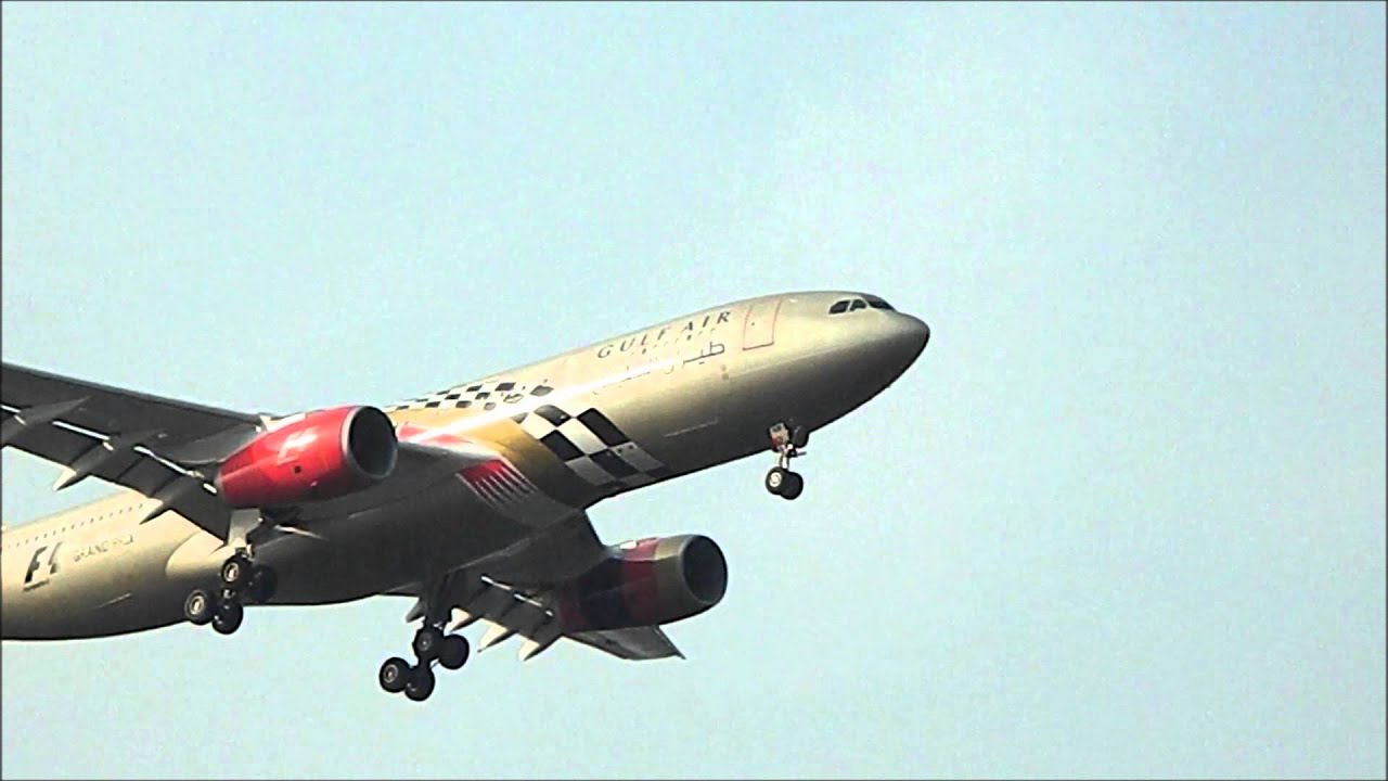 F1 Gulf Air Airbus A-330 Landing at London Heathrow Runway 09L - YouTube