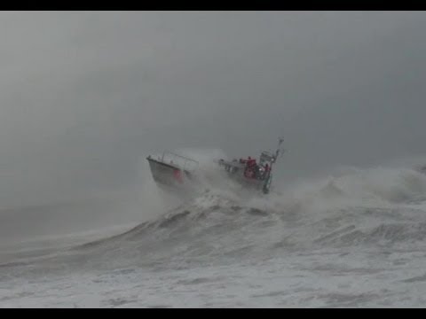 47-foot Motor Lifeboat MLB - Coast Guard Station Barnegat Light Heavy ...