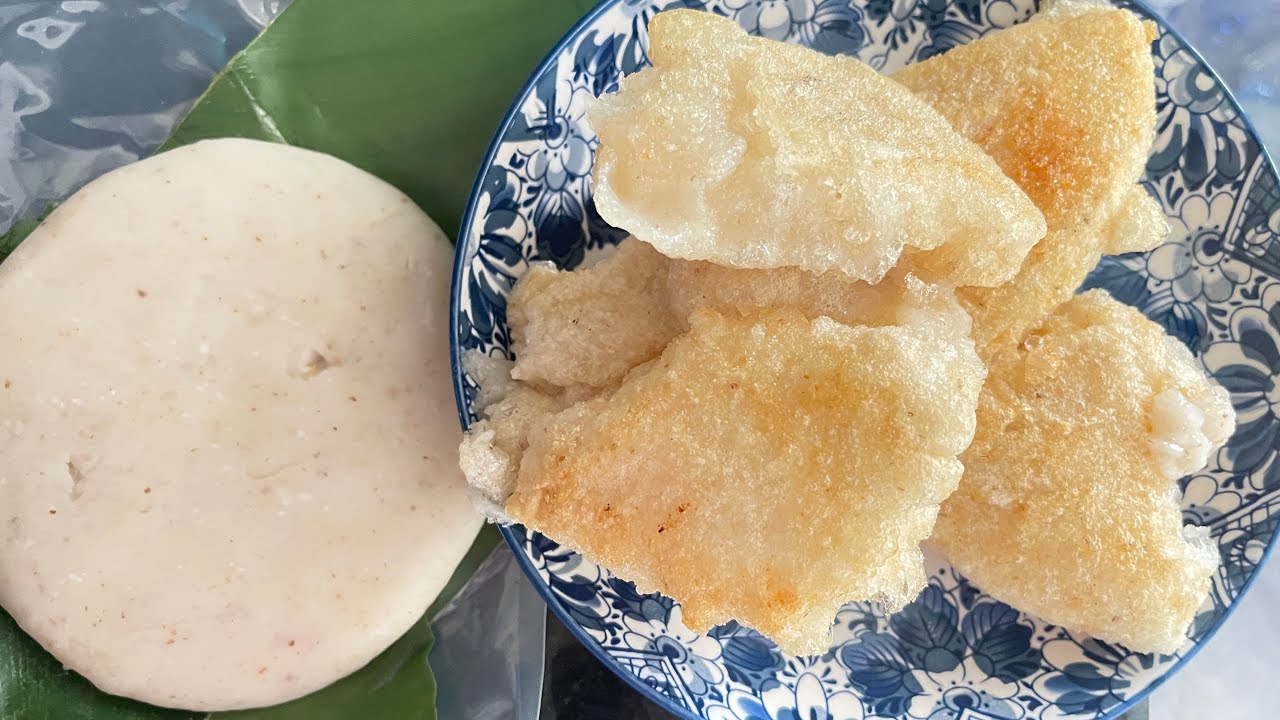 Close-up of how delicious the Hmong people's shoe cake is during Tet ...