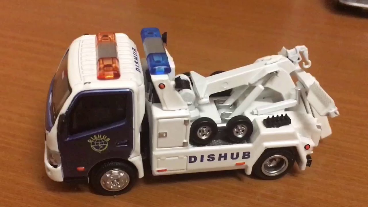 Unboxing Mobil Derek DISHUB! - YouTube