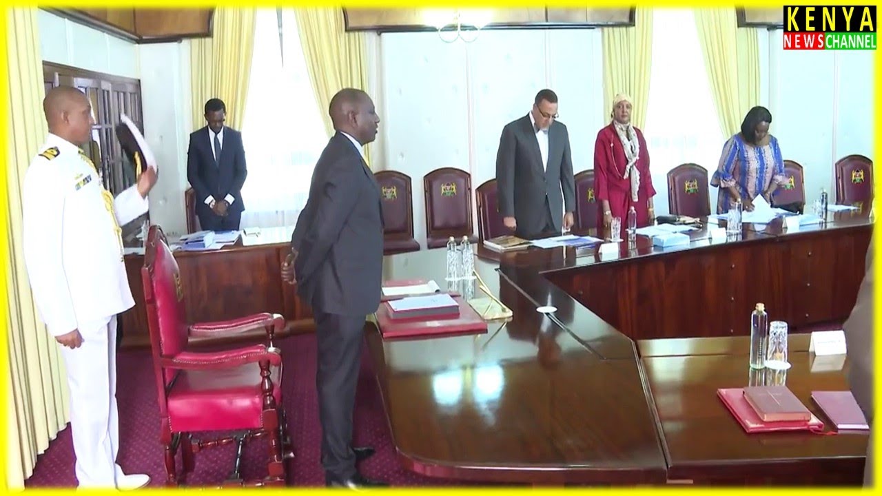 LISTEN HOW PRESIDENT RUTO PRAYED DURING SECOND CABINET MEETING AT STATE ...