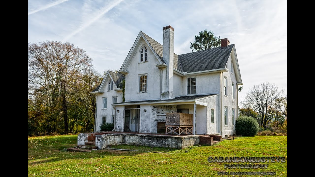 Urban Exploration: Abandoned Looking 1850 House - YouTube