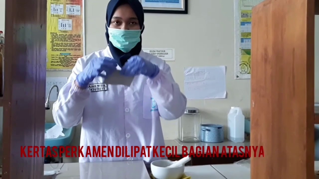Cara Meracik Obat Sediaan Pulveres - YouTube