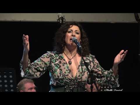 SOFİA PAPAZOGLOU - ADA SAHİLLERİ ( Matya Mu )