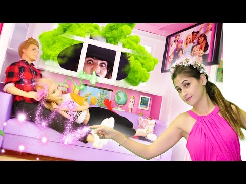 Peri Ayşe. Barbie oyunları! Kötü Cadı, sihirle Barbie ve Ken'in mutluluğunu alıyor
