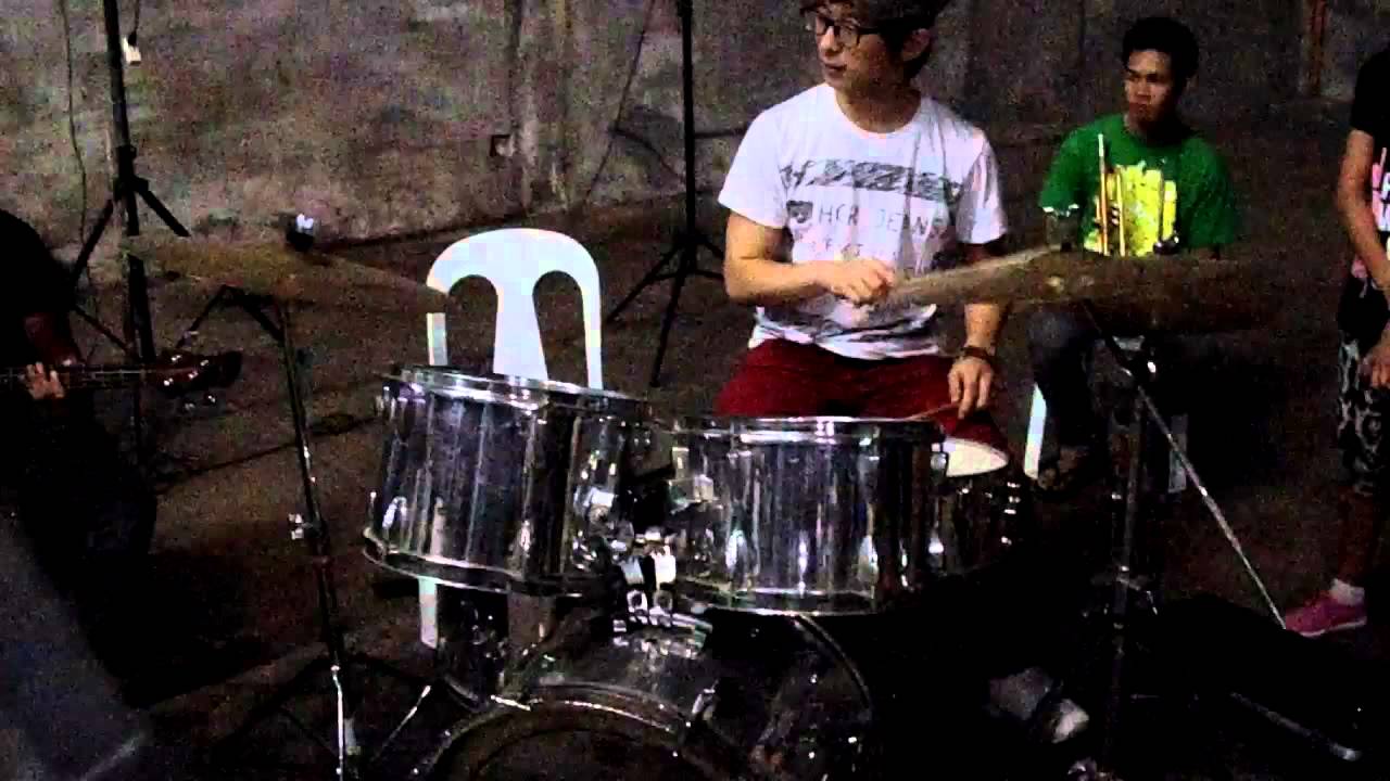 Korean drummer - YouTube