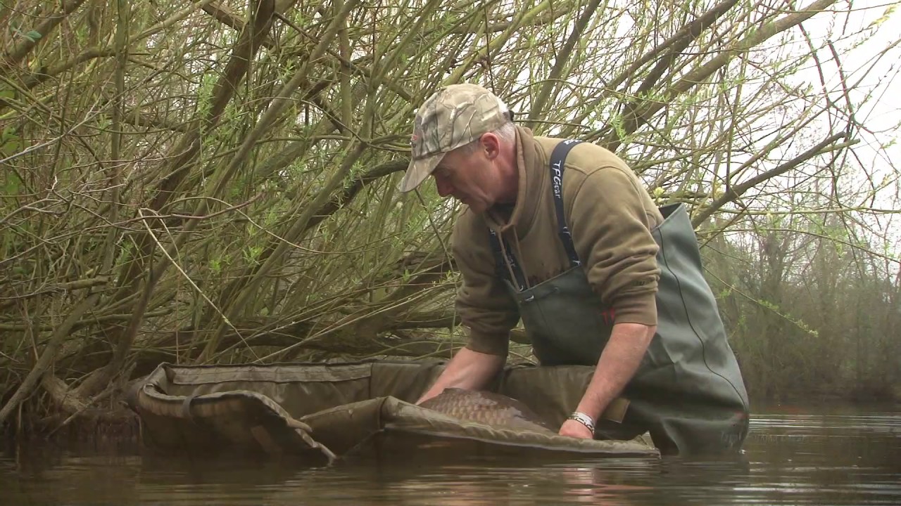 TF Gear Hardcore waders from Fishtec - YouTube