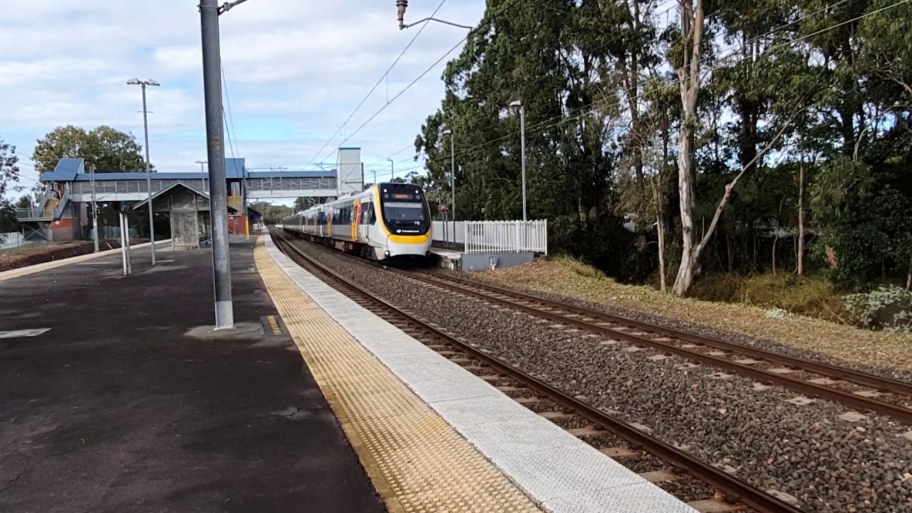 Kippa-Ring train. June 2nd 2020 - YouTube