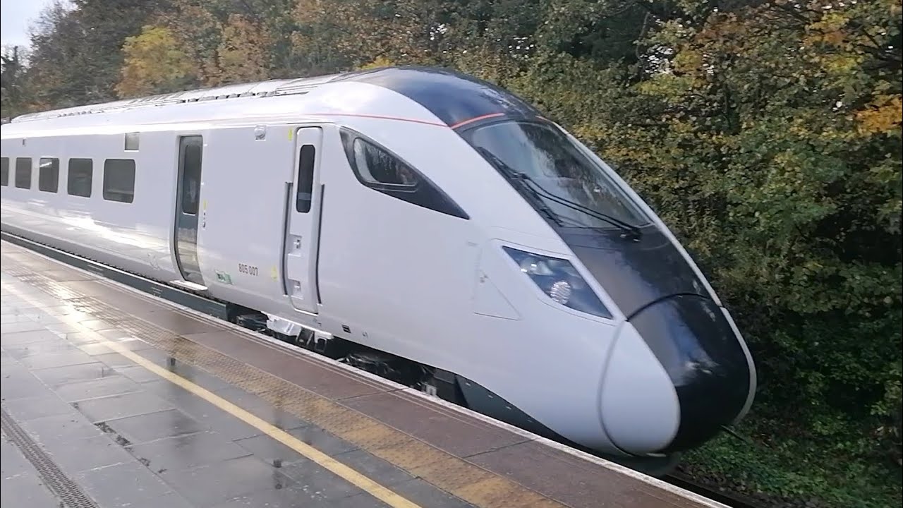 09/11/23 - BRAND NEW - Avanti West Coast Class 805 - 805007 - Holyhead ...