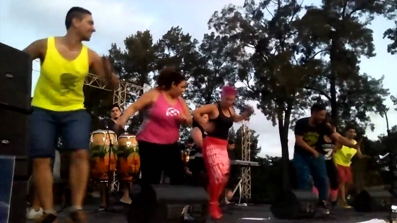 Z-Dancer e Intructores - La Pollera colorada - Instructores + Banda en ...