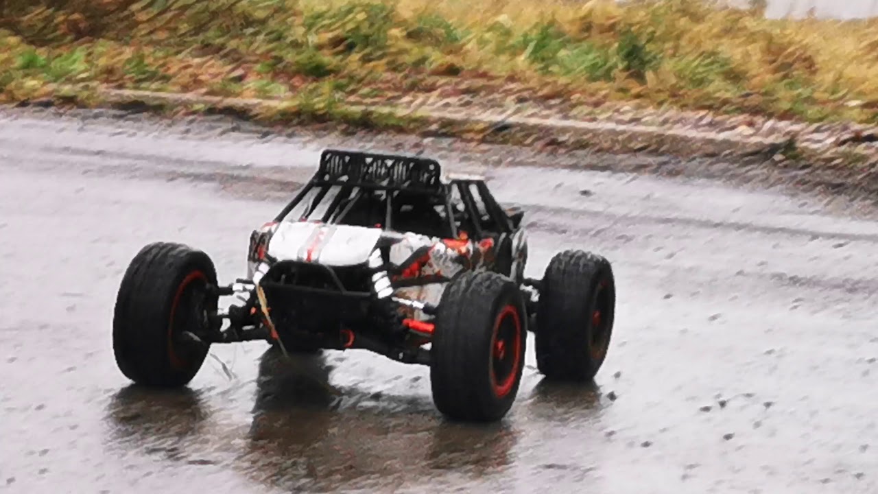 Losi DBXL 1/5th scale RC buggy. great fun. Big boys toys - YouTube