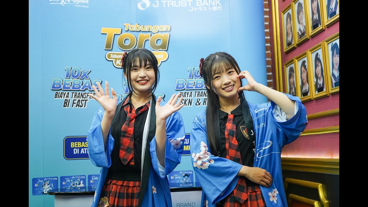 J TRUST BANK GOES TO JKT48 THEATER HIGHLIGHT - YouTube