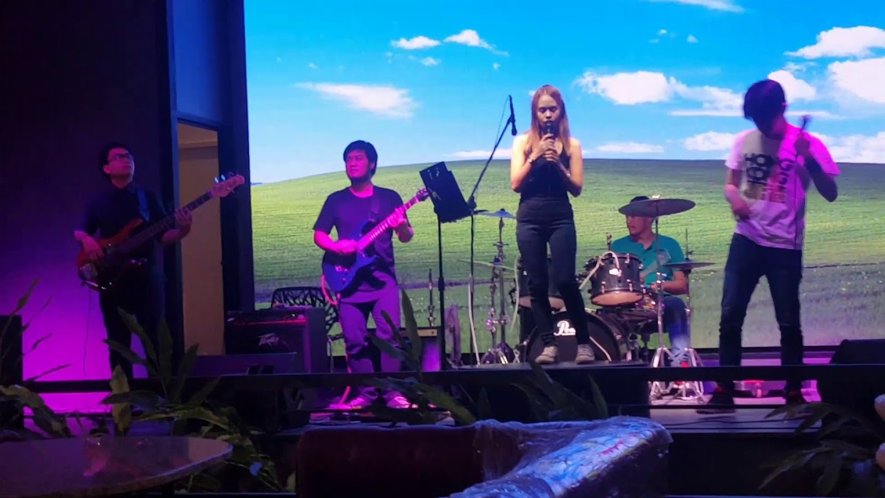 วงThe EXIT BAND @รวมเมดเลย์ - YouTube