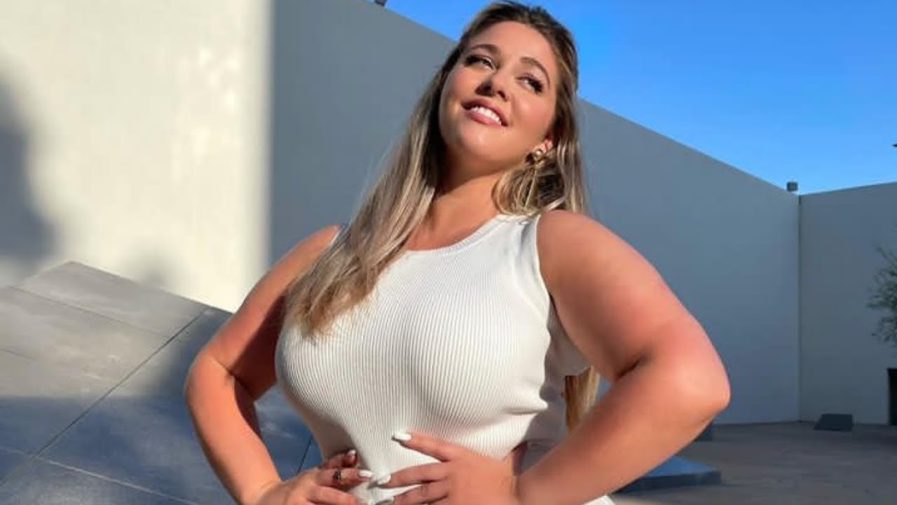 Ellana Bryan Famous Model Biography Wiki Curvy Plus Size