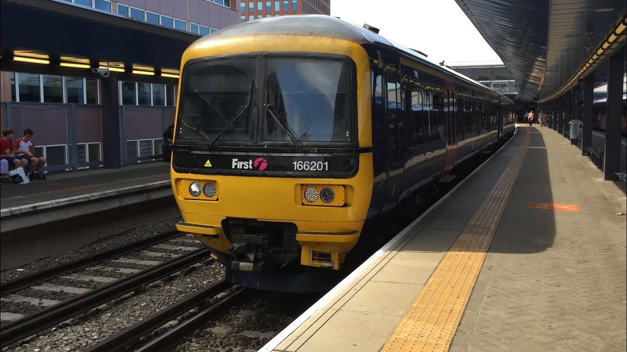 Class 166 201 departs Reading for Redhill. - YouTube