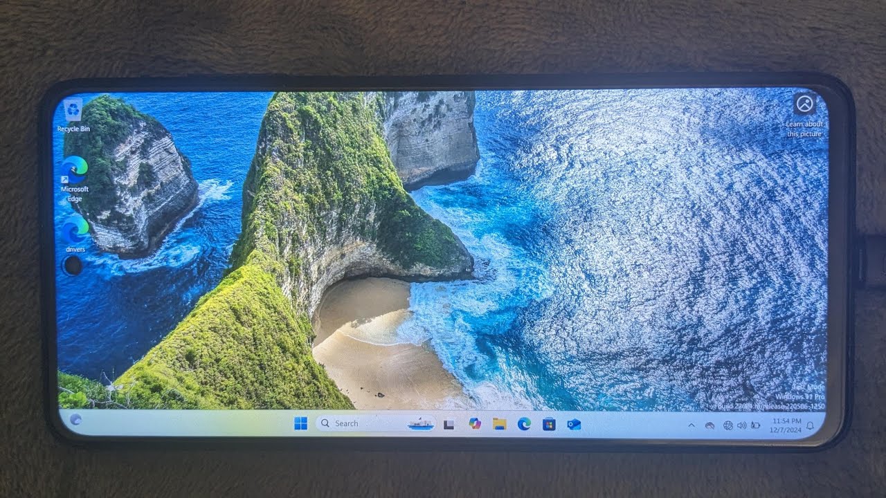 Get Windows 11 running on an old smart phone it is possible - YouTube