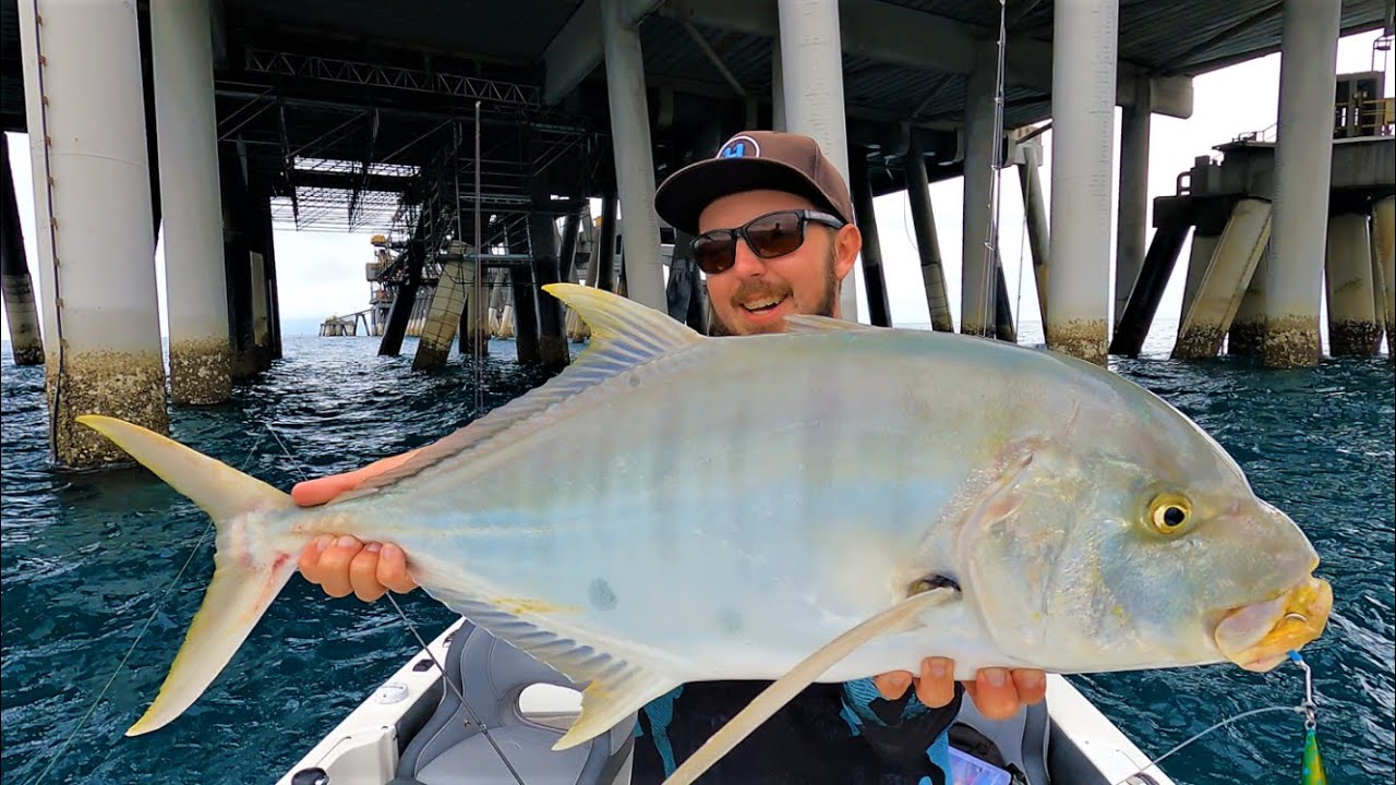 Pulling BIG Fish from HEAVY Structure! - YouTube