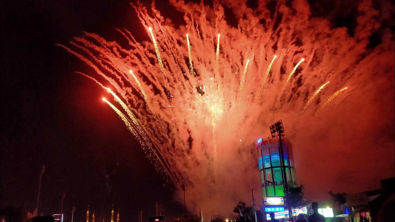Kembang Api Di Malam Tahun Baru 2023 Di Alun Alun Kota Tegal Youtube