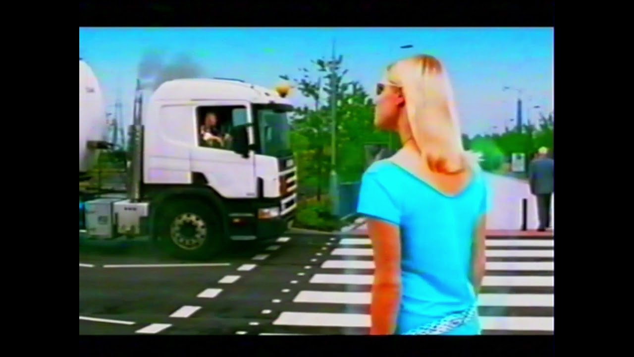 Bold Aqua Laundry Detergent Commercial 2002 - YouTube