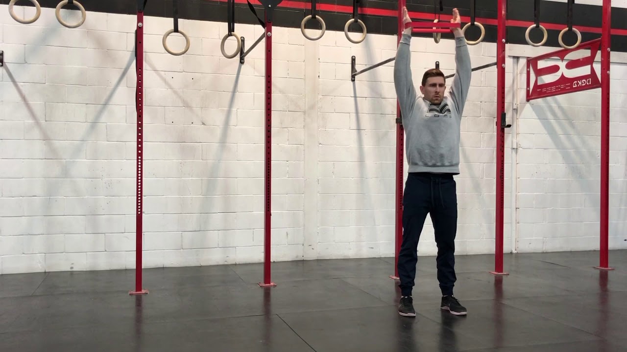 Shoulder Oscillations (with mini band) - YouTube