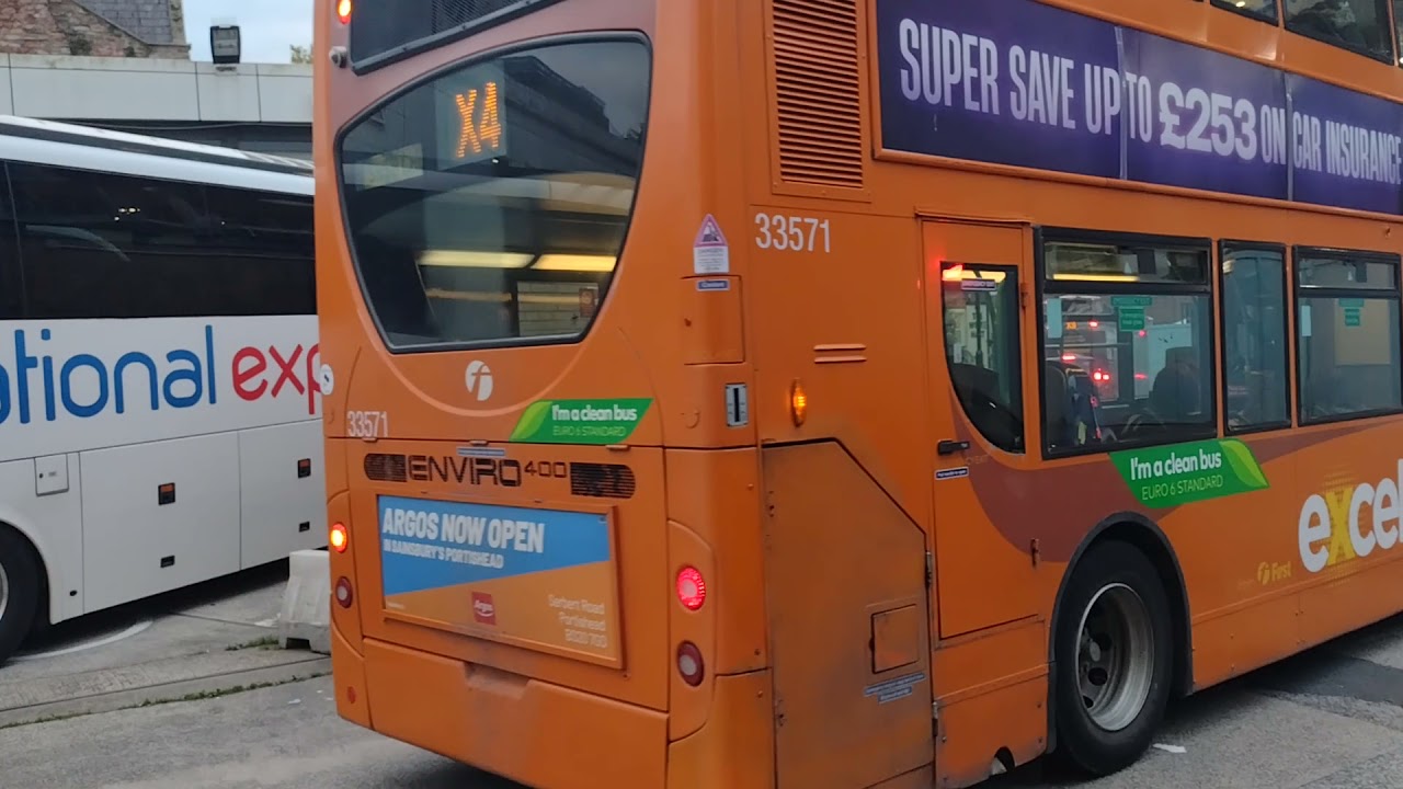 More buses leaving the bus station x4 - YouTube