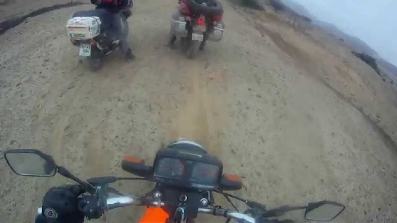Honda C90 Desert and off-road riding in Peru - YouTube