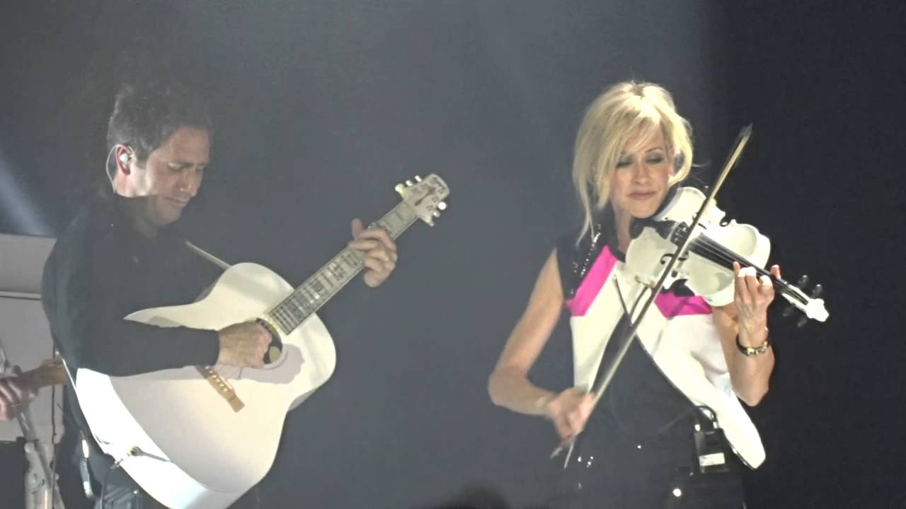 DIXIE CHICKS . Sin wagon . Lotto Arena . Antwerpen . - YouTube