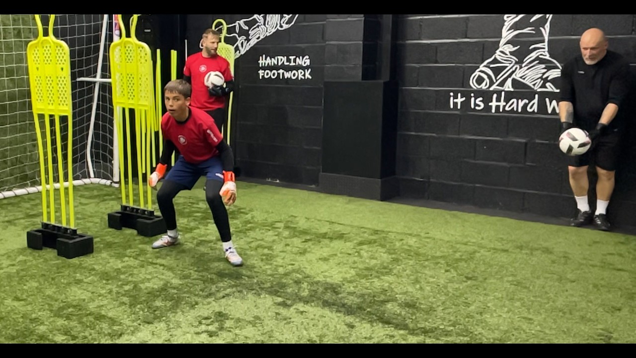 Goalkeeper Catch-handling Training - YouTube