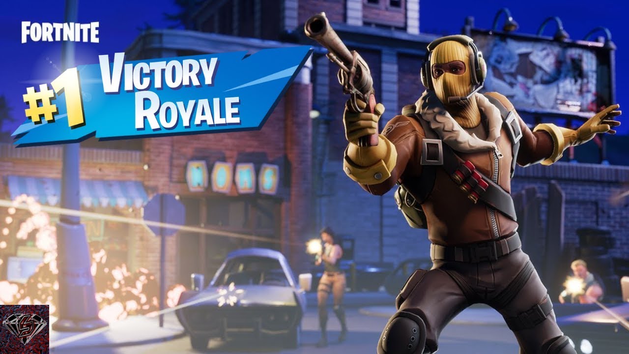 Getting A Victory Royale With The Raptor Skin (Fortnite Battle Royale ...