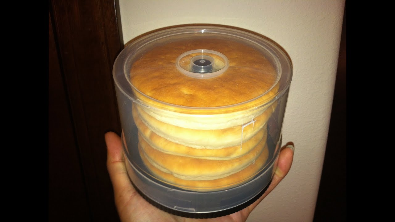How To Use CD Case As Bagel Holder | Easy Life Hack! - YouTube