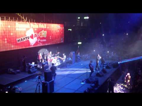 Ahmad dhani _ madu 3 live hkong