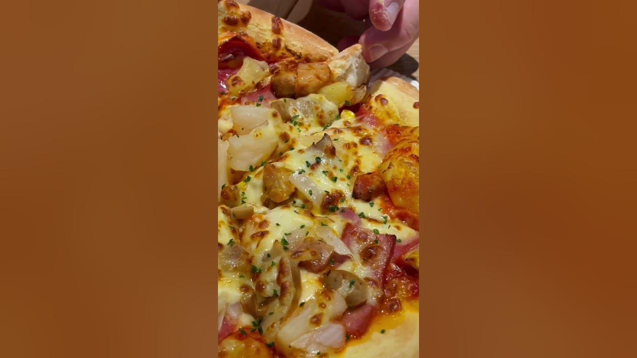 Try The Popular Meaty Duo Pizza From Pizza Hut China A Blissful Combination Of Four Types Of
