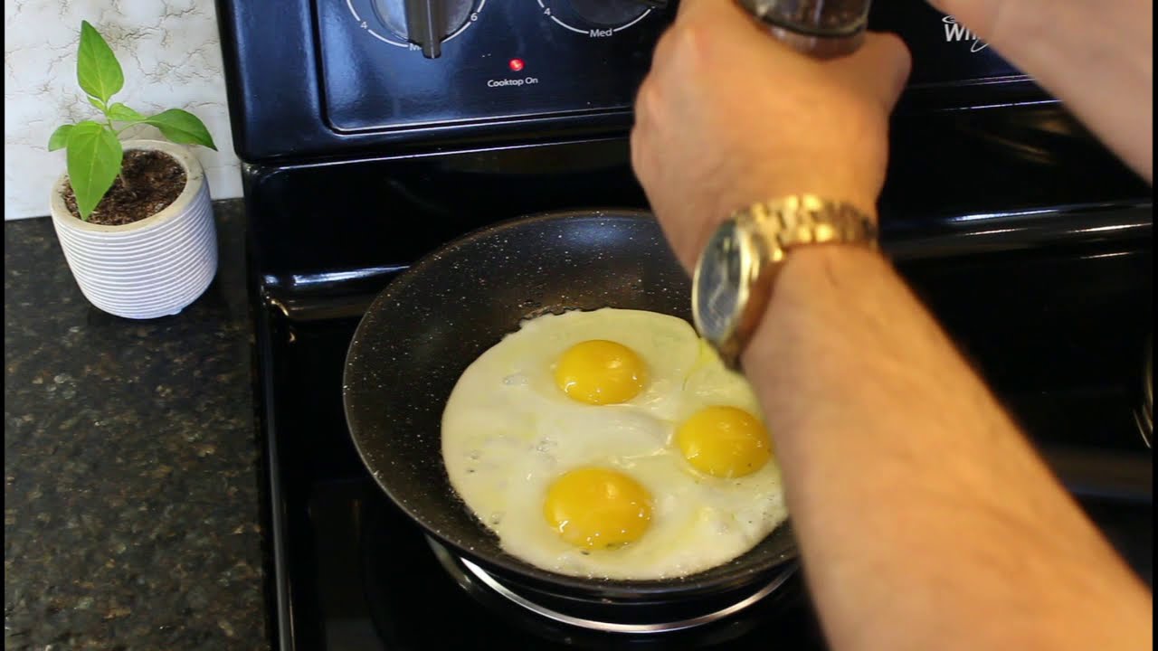 How to cook the perfect sunny side up egg! Beyond Cool method, plus ...