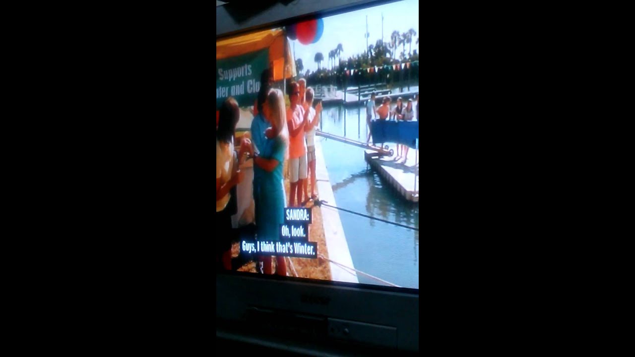 Dolphin Tale - Winter Vs Kyle - YouTube