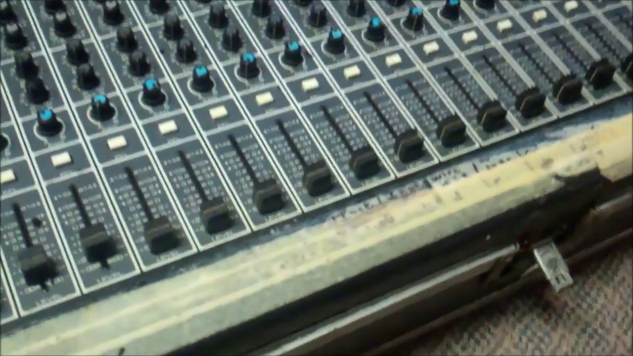 Peavey 12 Channel Mixer