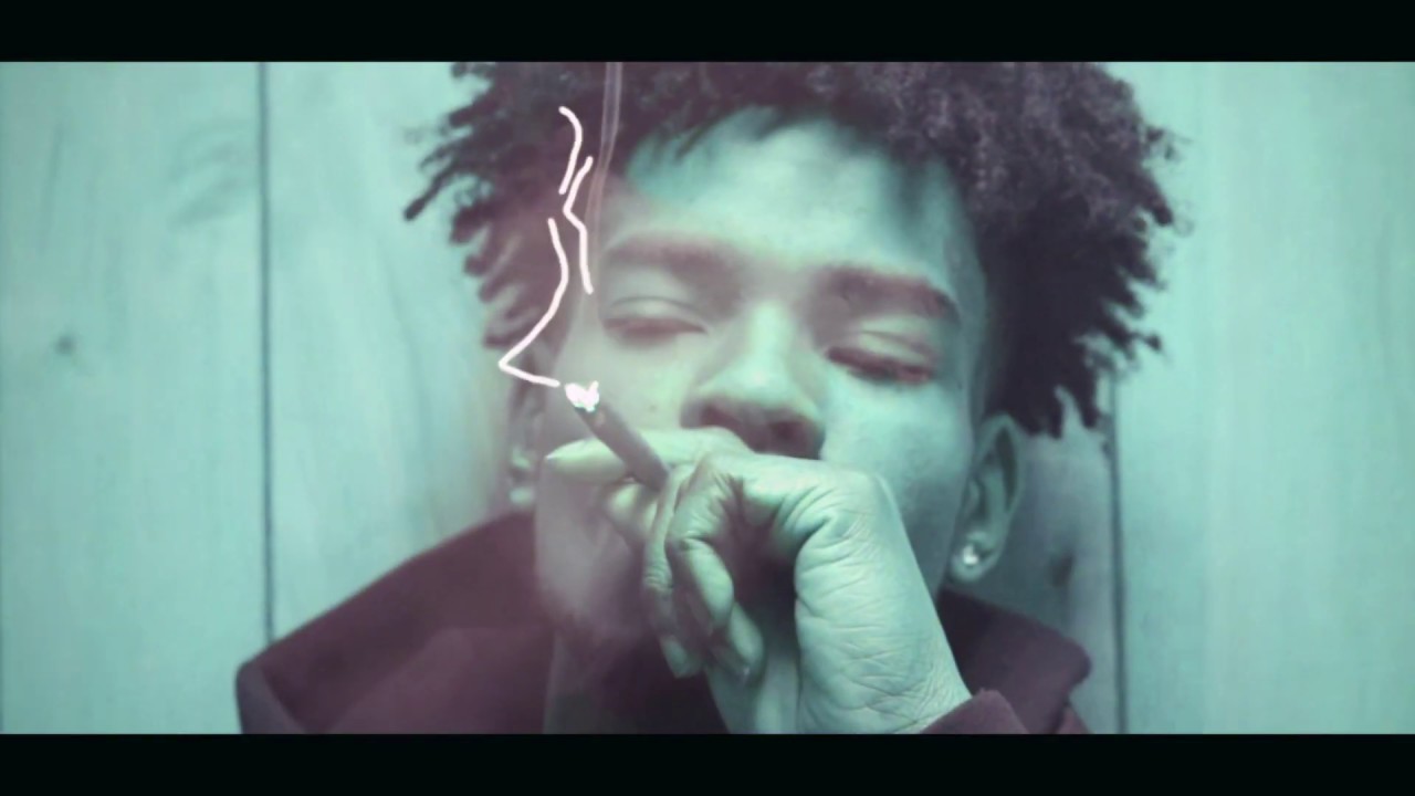 Smoke Rollin ft Dee Smith (Official Music Video) - YouTube