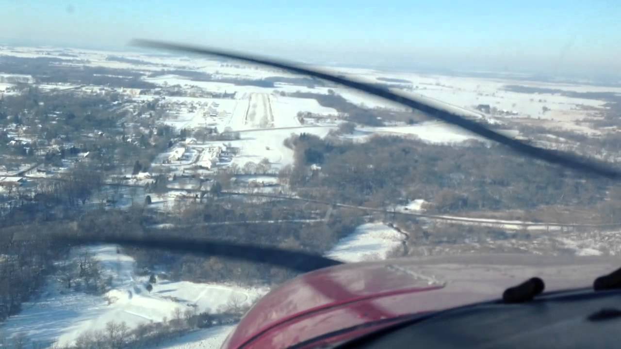 Winter landing at 88C, Palmyra WI - YouTube